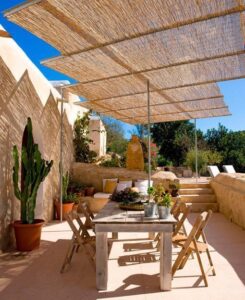 Terrazas con pérgolas. - TERRAZAS CASA